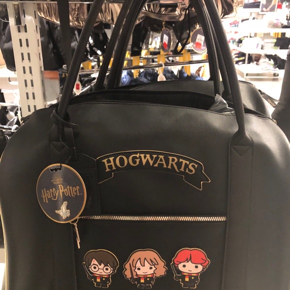 Warner Bros. | Bags | Harry Potter Hogwarts Emoji Duffel Weekender Bag ...